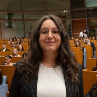 Serena Ferrari - logos public affairs